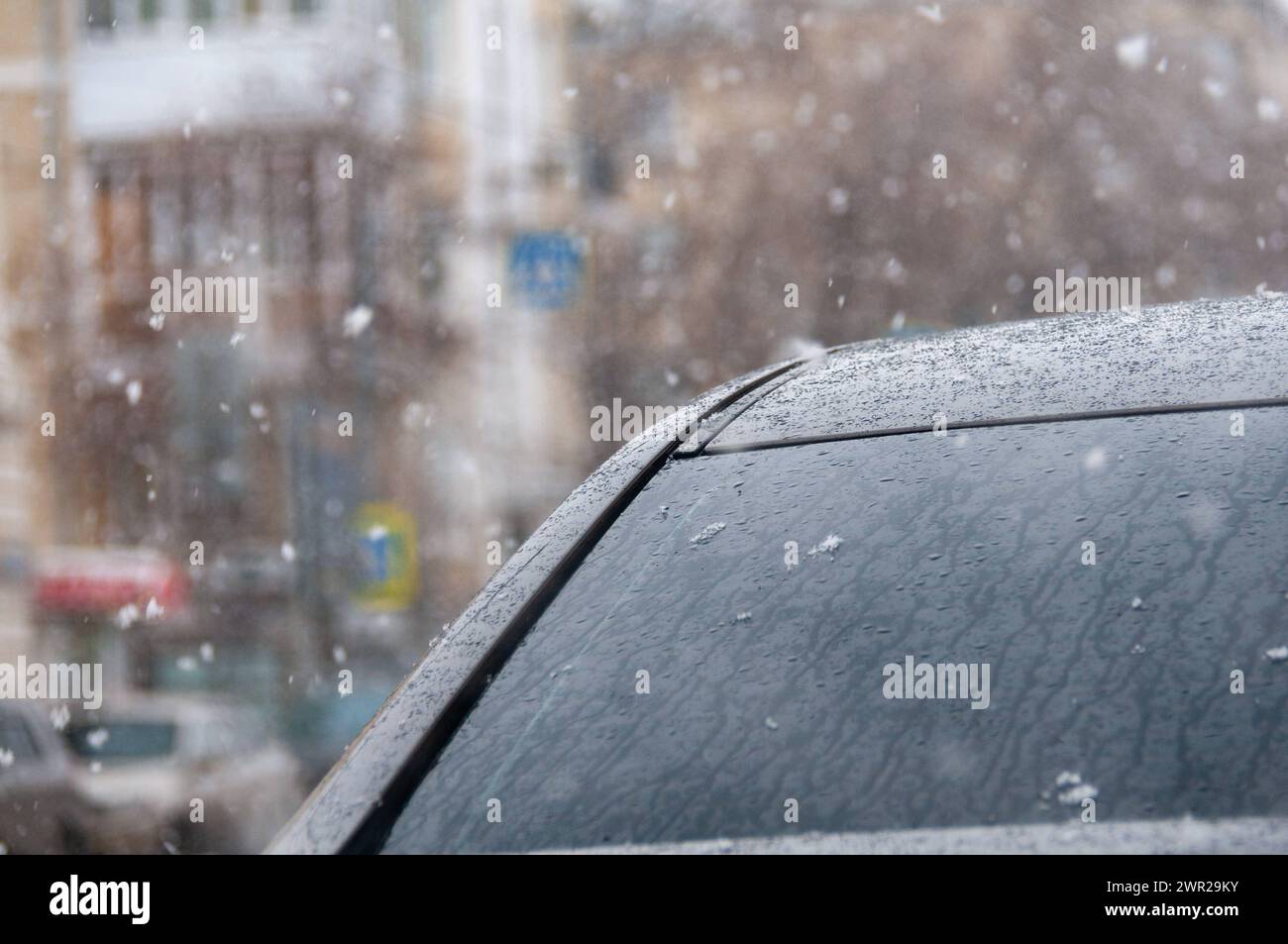 Heavy snowfall in Samara Transportation during heavy snowfall Samara ...