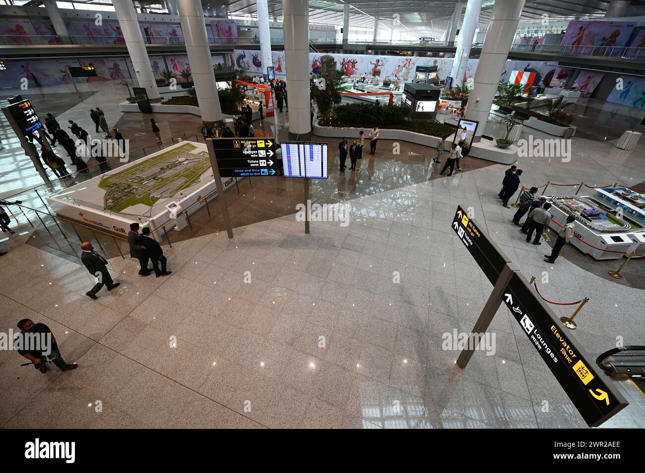 Delhi airport india terminal 1 hi-res stock photography and images - Alamy
