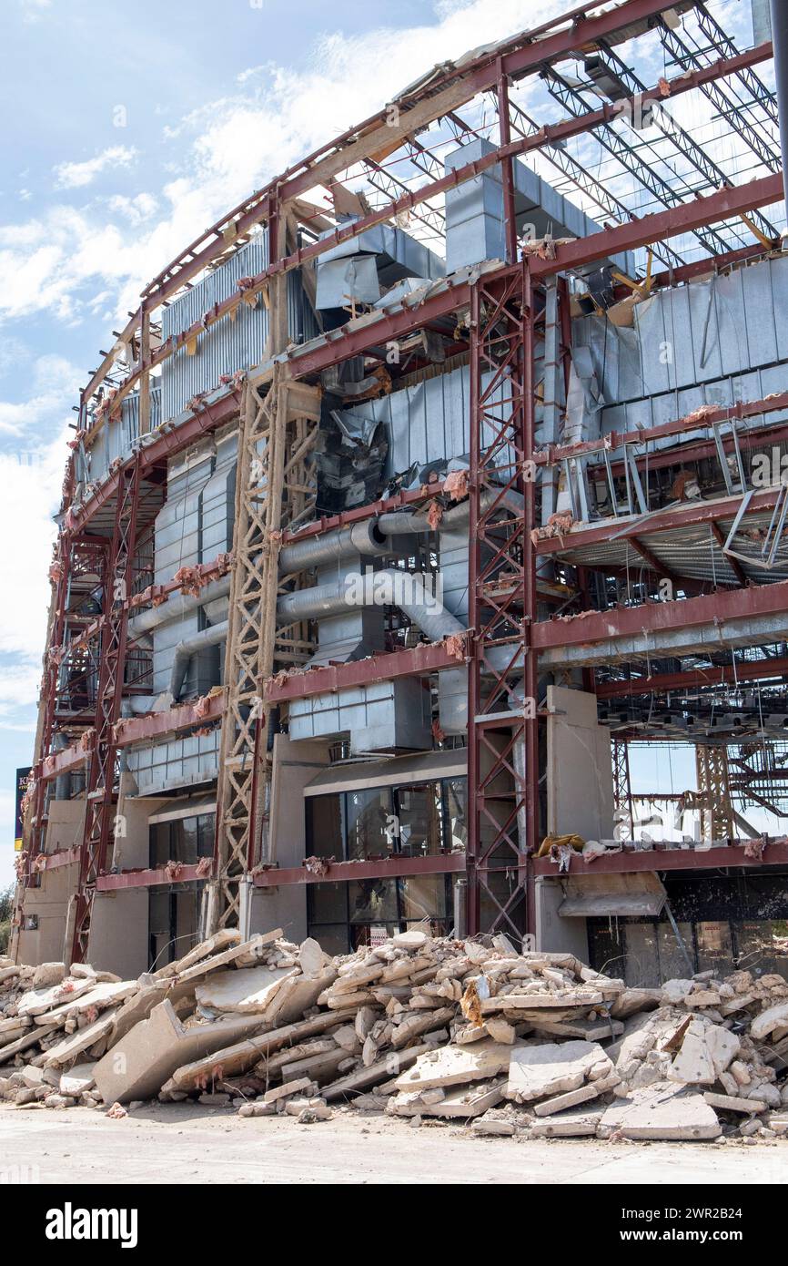 The Frank Erwin Center, affectionately known as the "Super Drum ...