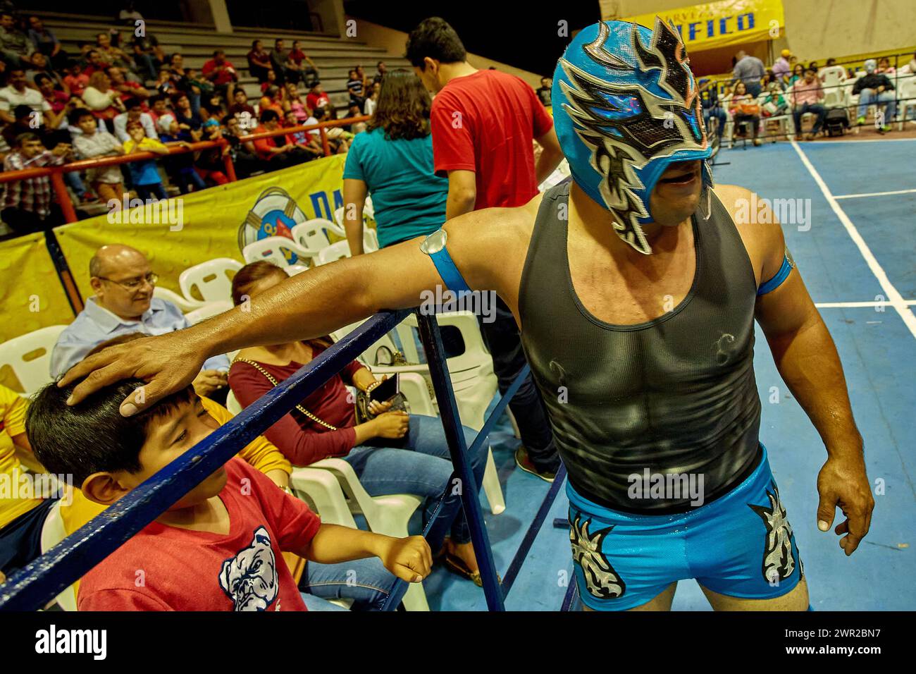 Lucha libre mexican wrestling hi-res stock photography and images - Alamy
