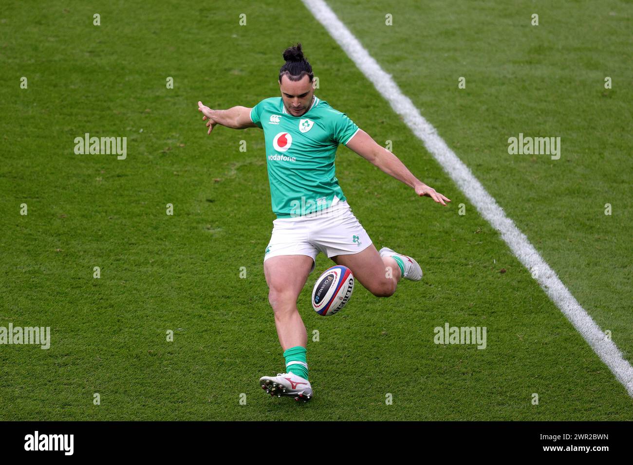 London, UK. 9th Mar 2024. Ireland's James Lowe during the Guinness Six ...
