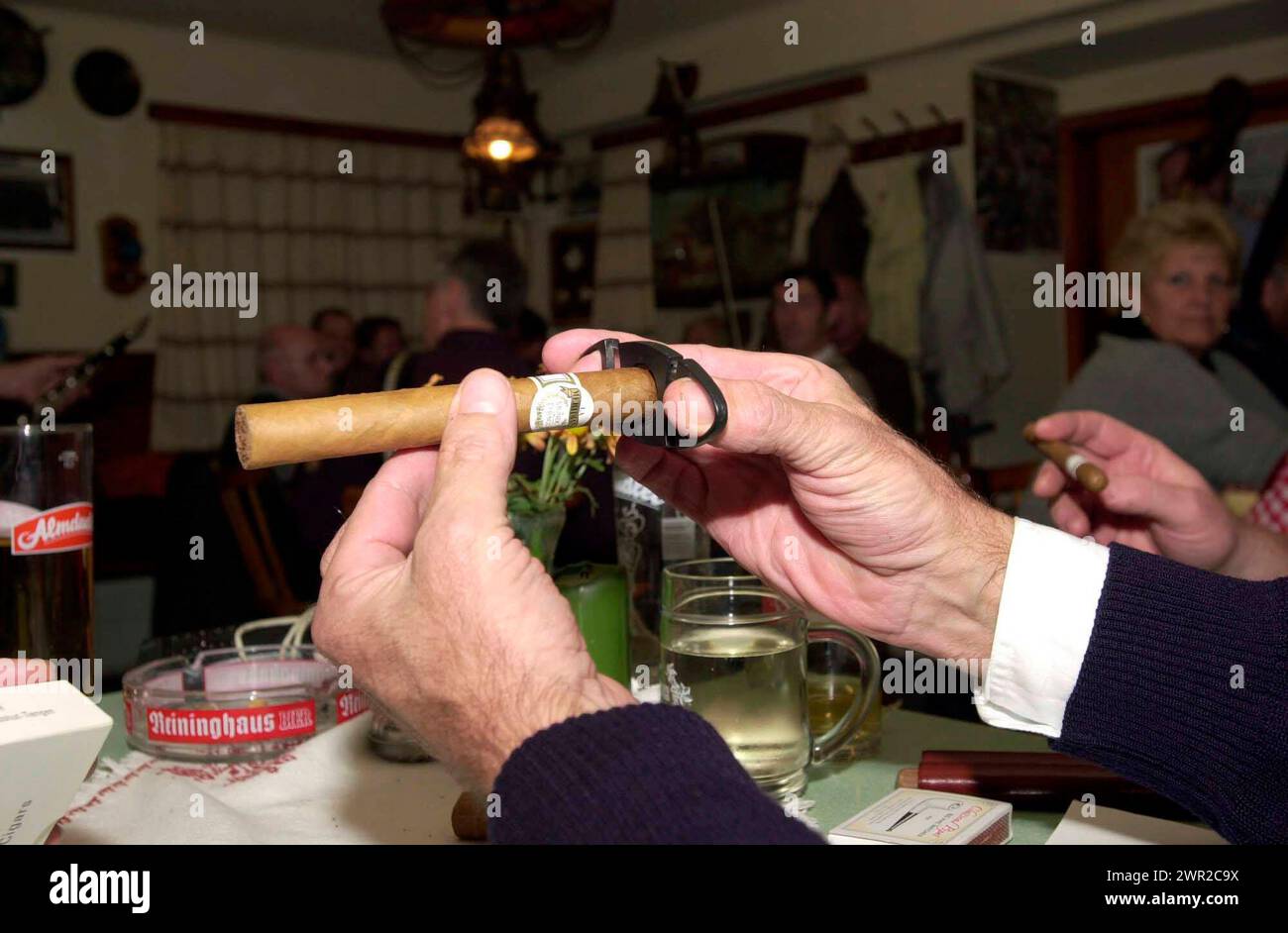 the smoking of cigars, cause of drug and nicotine addiction smoking of ...