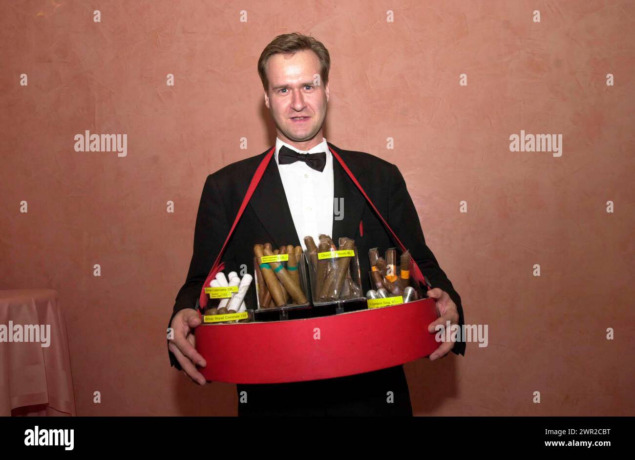 the smoking of cigars, cause of drug and nicotine addiction smoking of ...