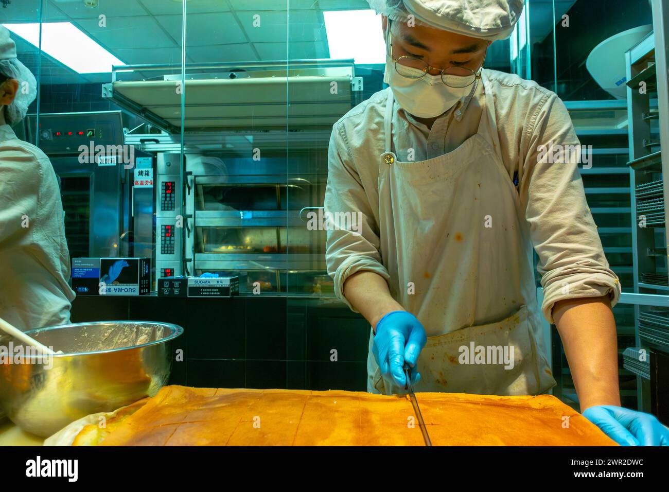 Chengdu, China, Sichuan, Chinese Chefs Teenager, Working in Chinese ...
