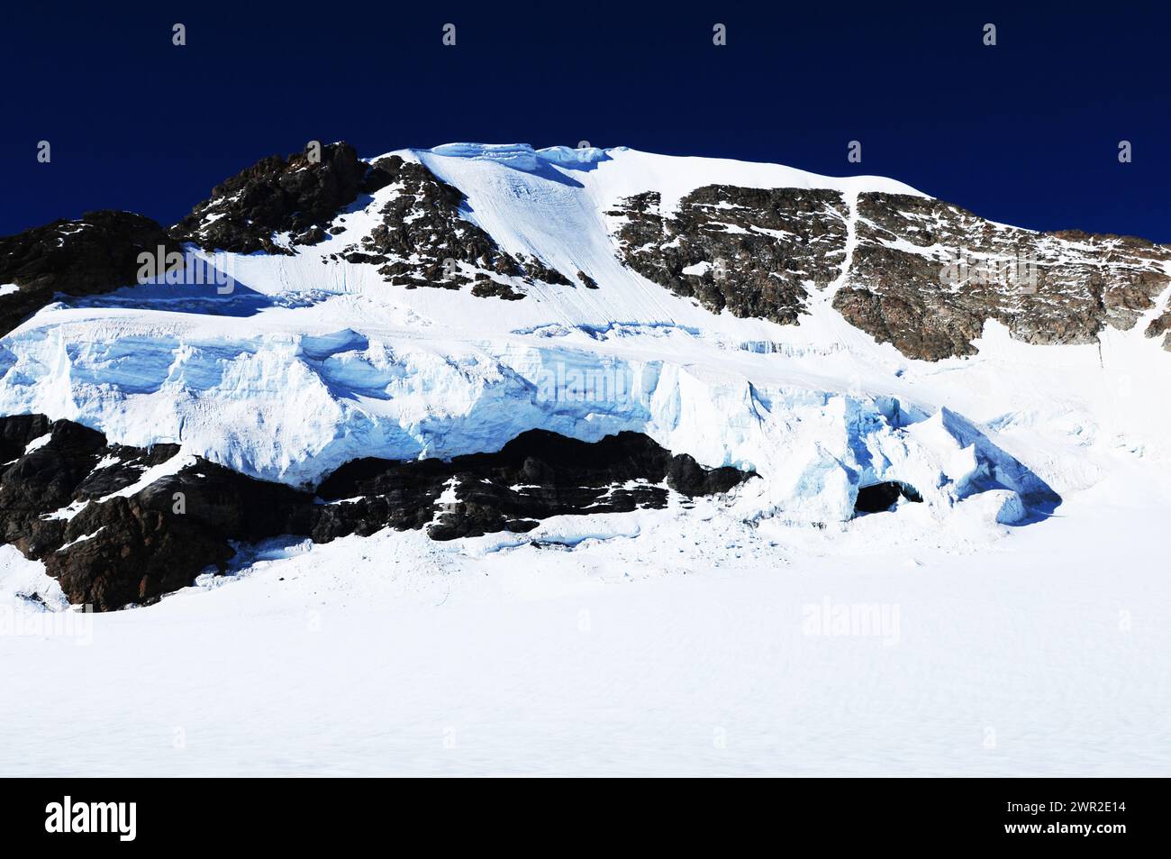 Swiss Alps: Eiger-Peak in Bernese Oberland | Der Eiger-Gipfel im Berner ...