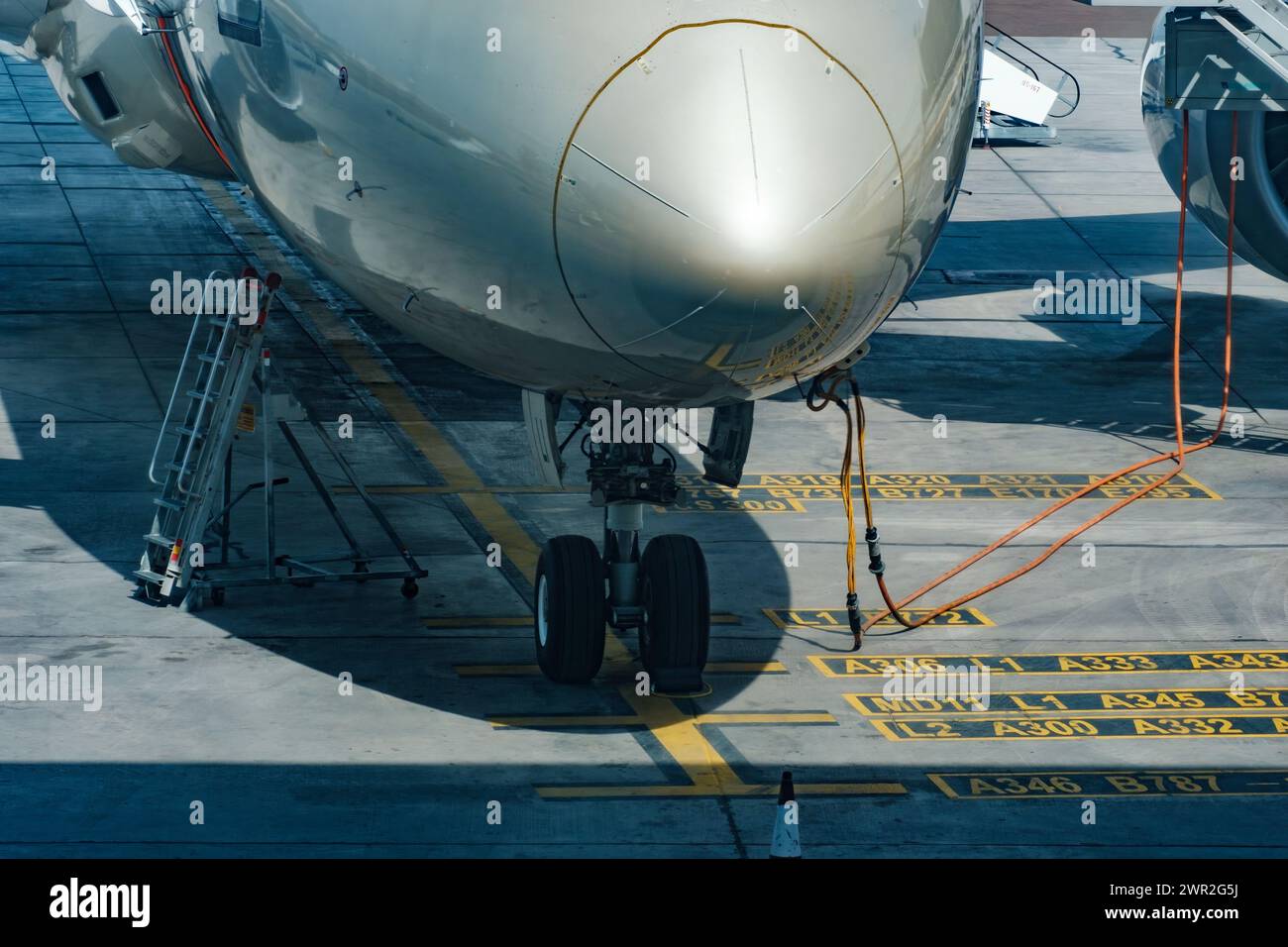 Transport aircraft delivery on hi-res stock photography and images - Alamy