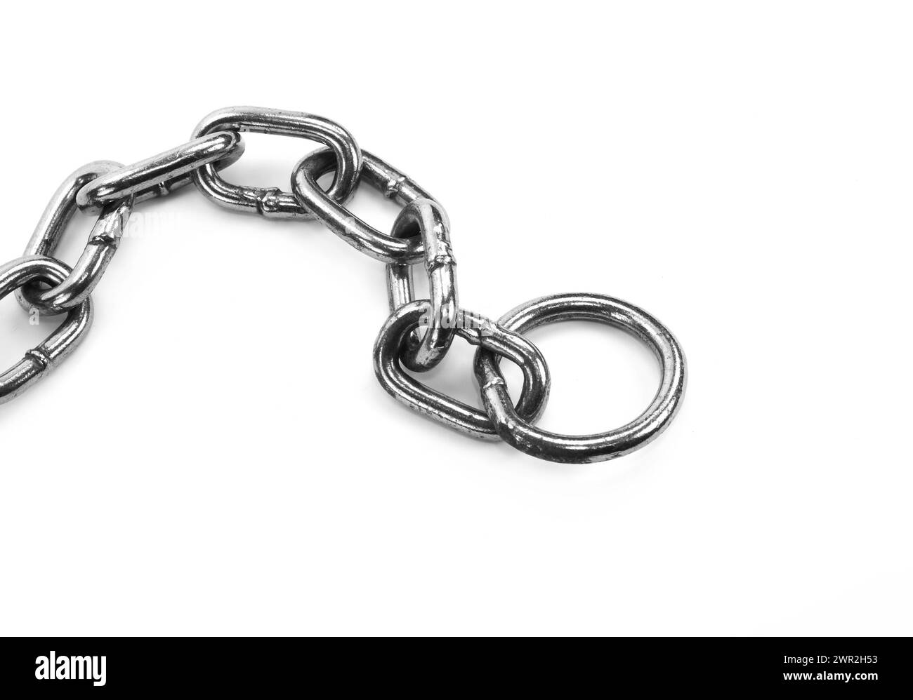 Chain isolated on white background Stock Photo - Alamy