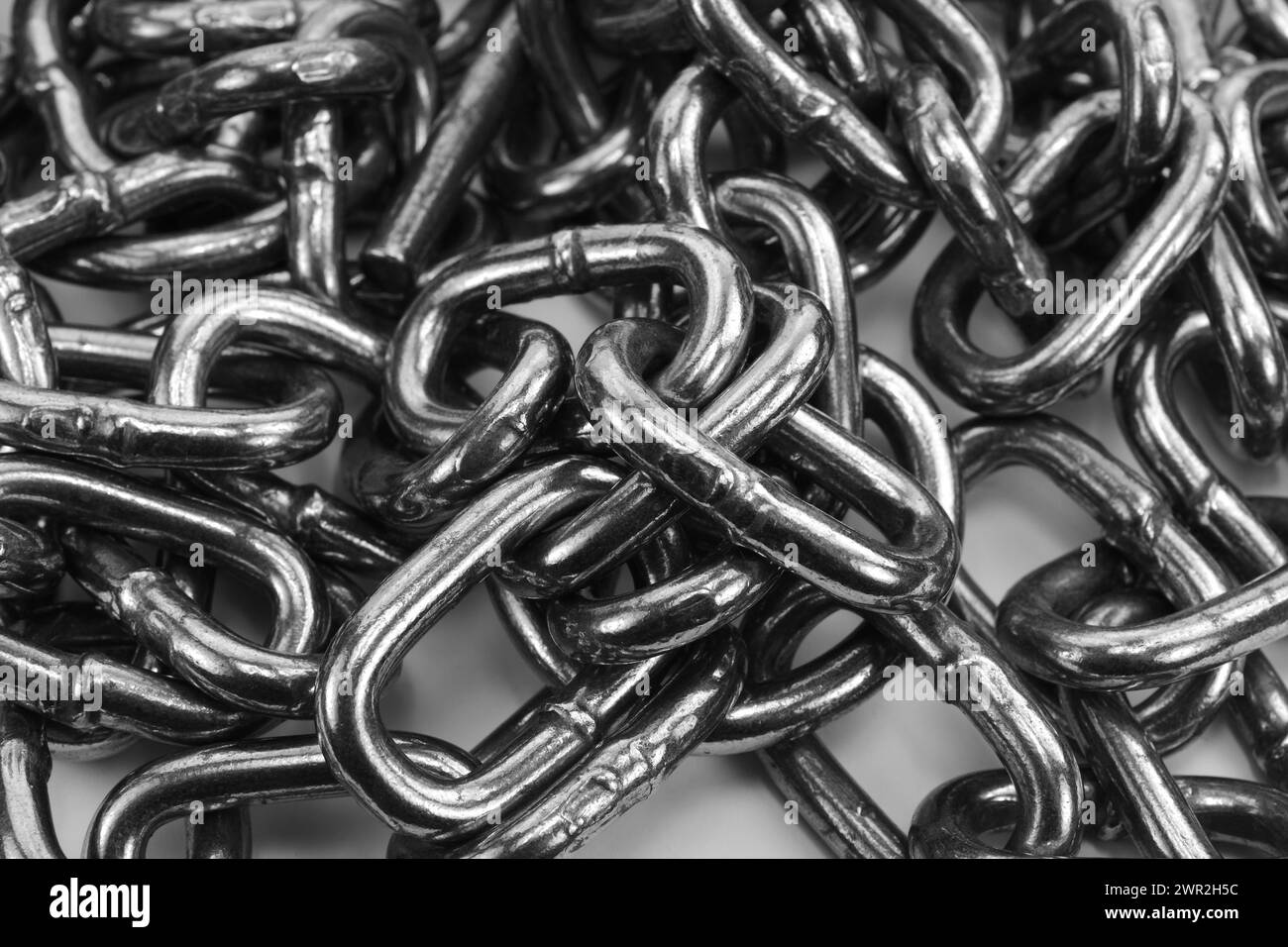 Chain isolated on white background Stock Photo - Alamy