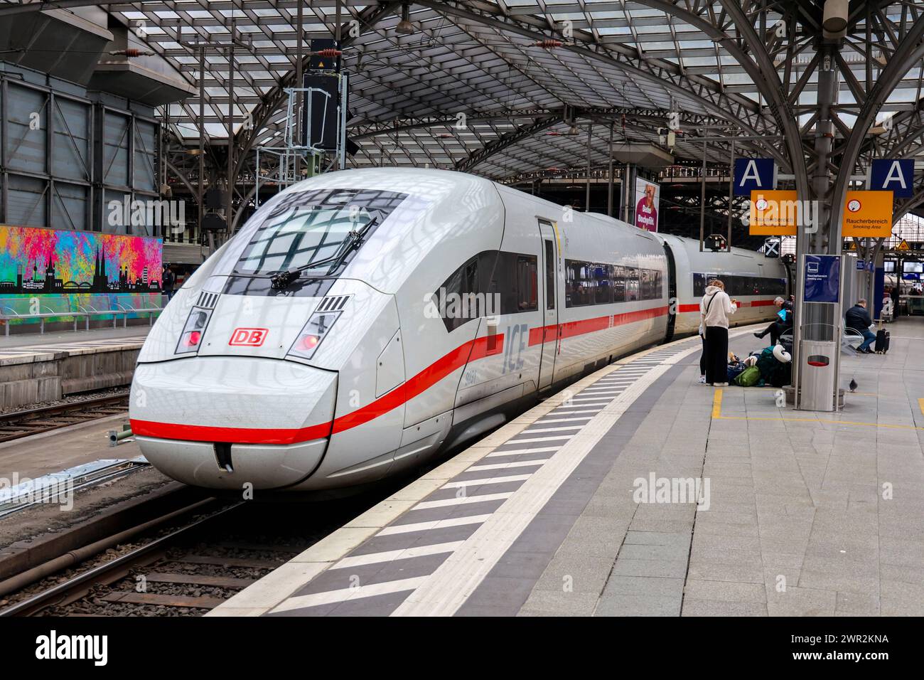 Eisenbahn intercity schiene hi-res stock photography and images - Alamy