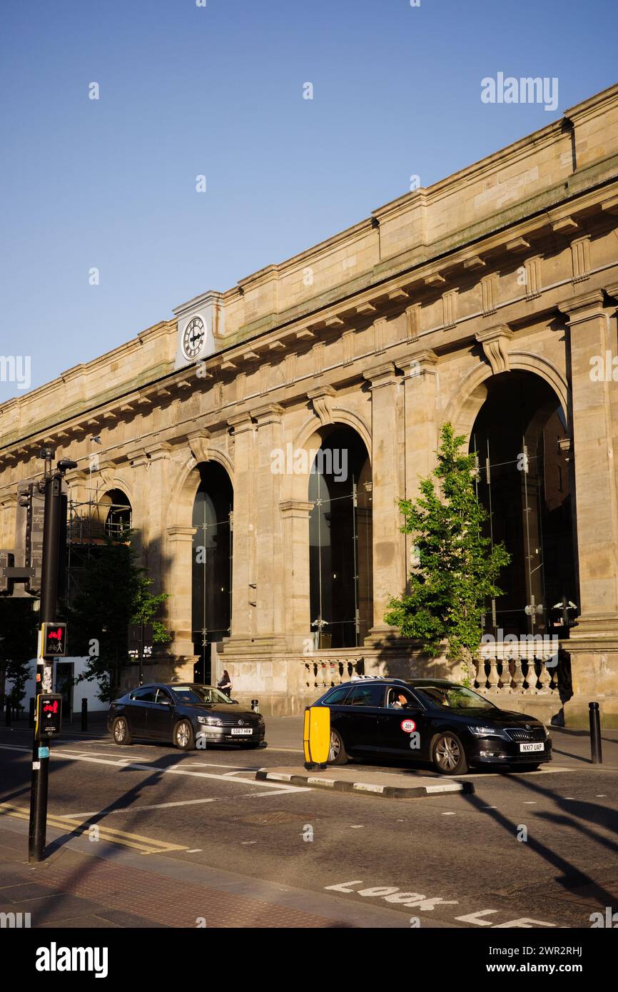 Newcastle station architecture hi-res stock photography and images - Alamy