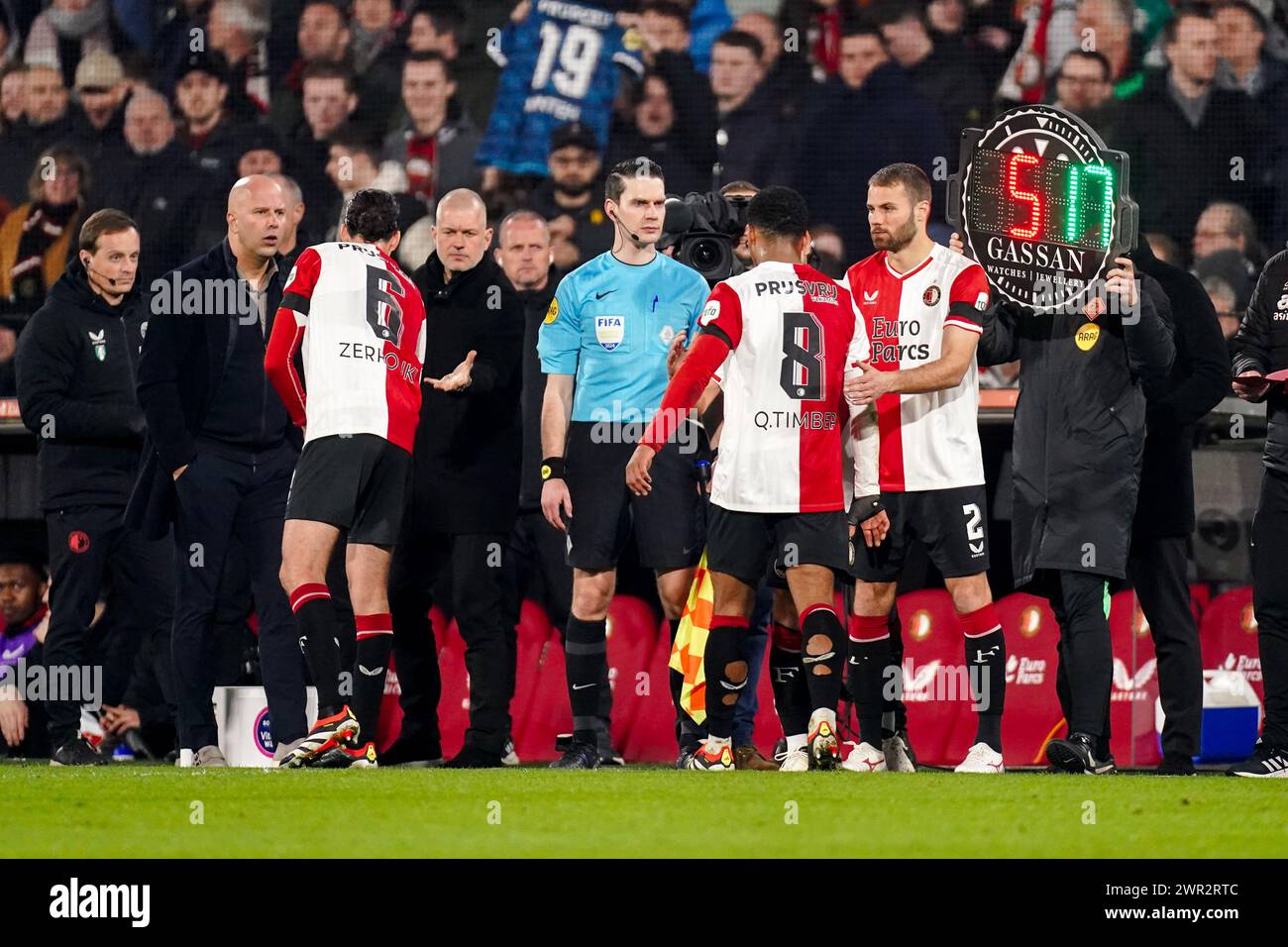Head coach arne slot of feyenoord hi-res stock photography and images ...