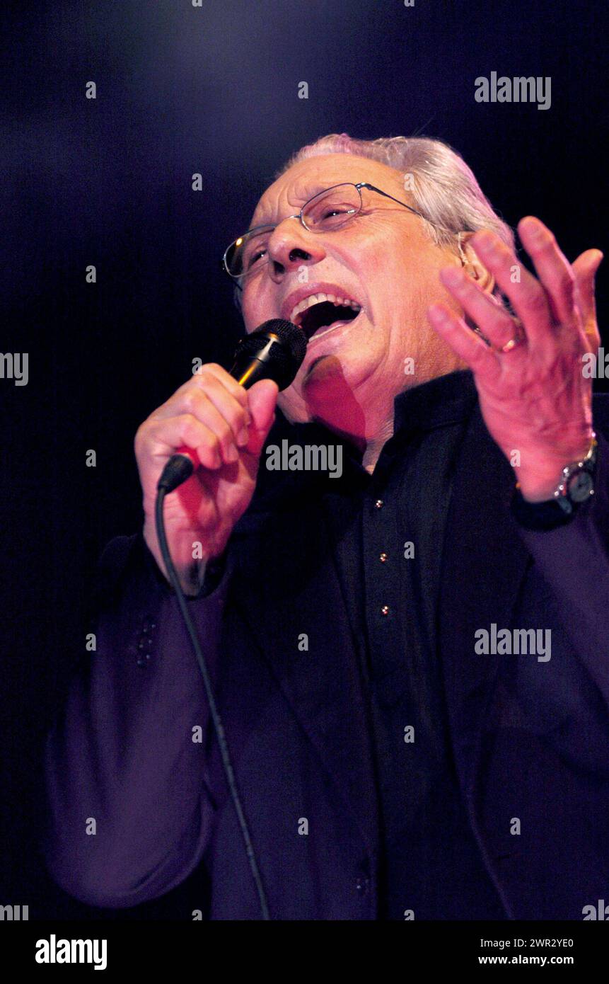 Enzo jannacci photos 2003 hi-res stock photography and images - Alamy