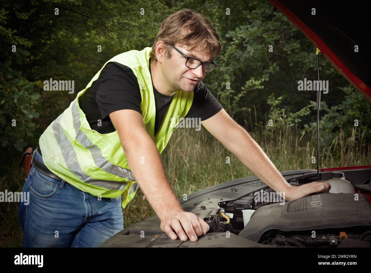 Take attention hi-res stock photography and images - Alamy