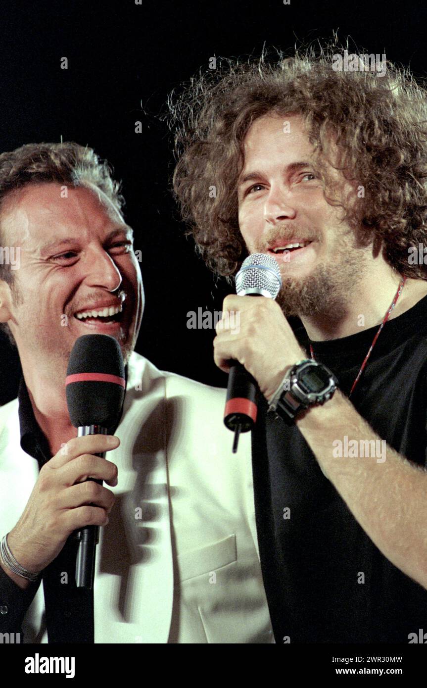 Amadeus presenter 1997 hi-res stock photography and images - Alamy