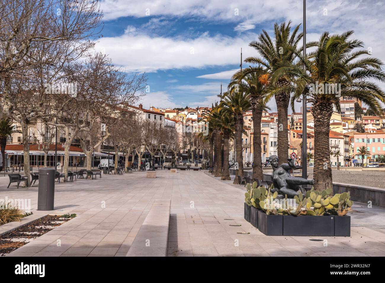 Promenade en bord de mer Stock Photo - Alamy
