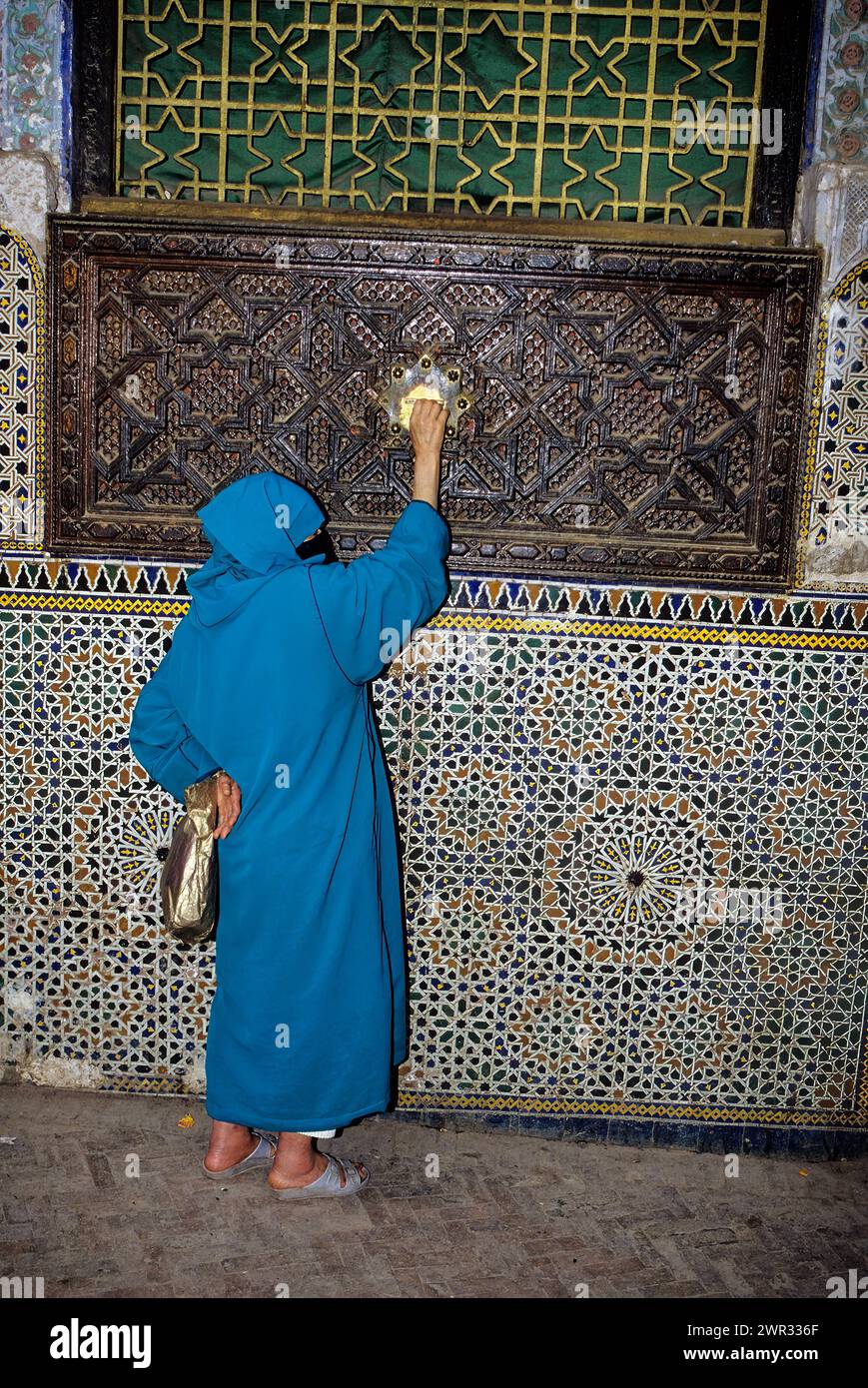 Alms box hi-res stock photography and images - Alamy