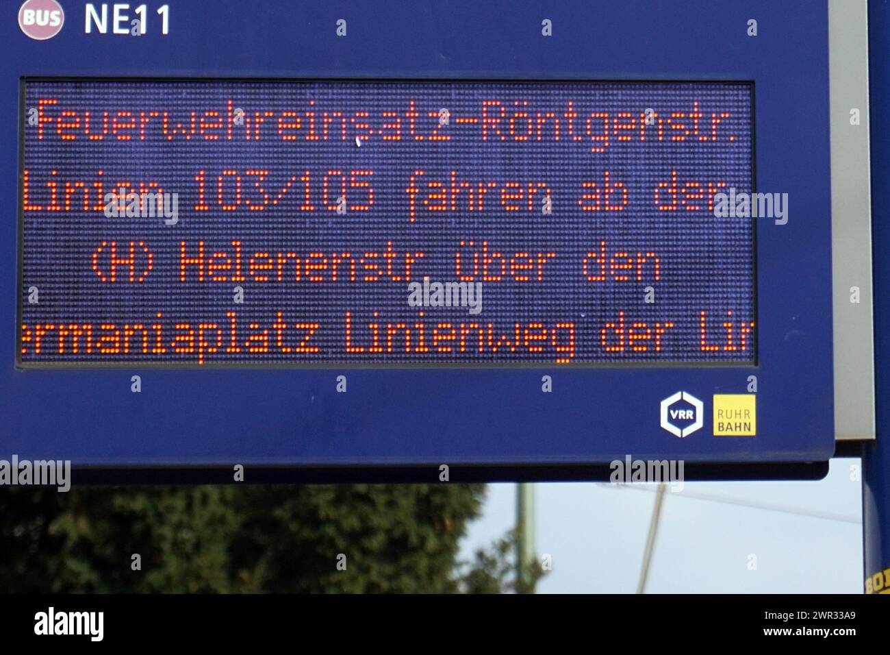 Mit bus und bahn hi-res stock photography and images - Alamy