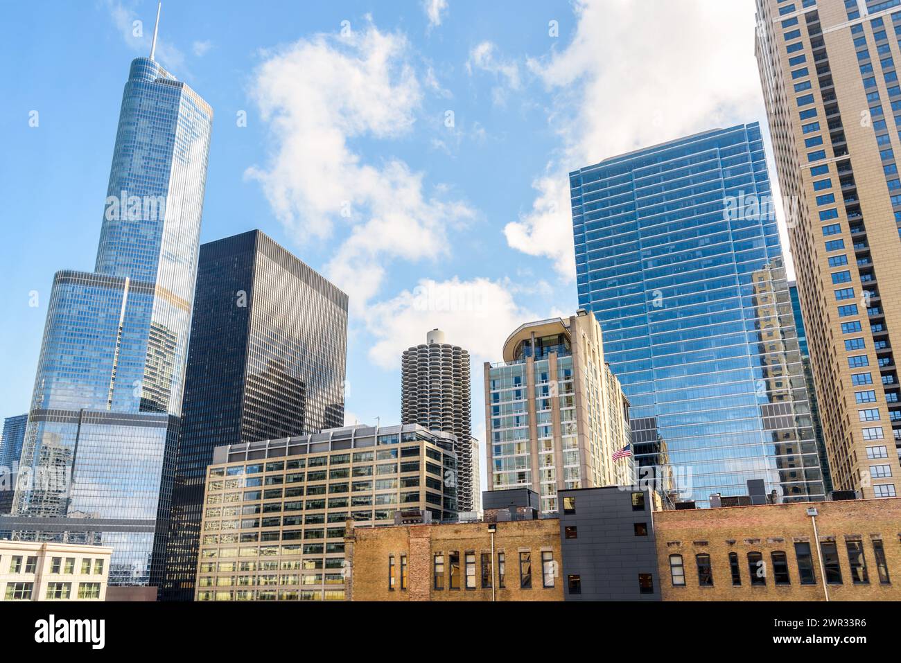 Modern office and residential high rises in downtown Chicago on a sunny ...