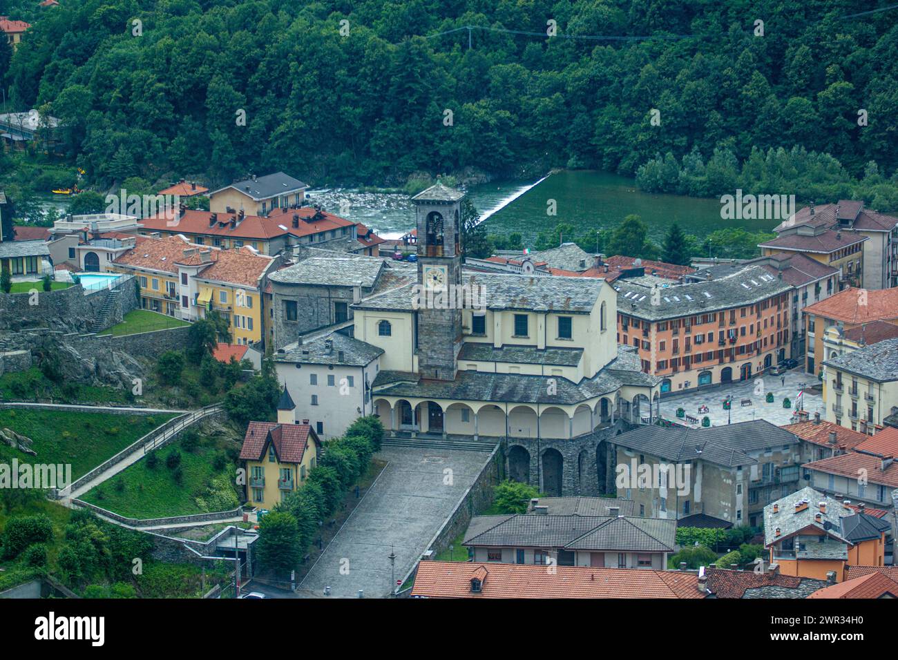 Varallo roofs hi-res stock photography and images - Alamy