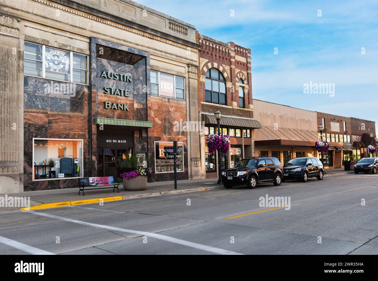 On the streets of small town America, Austin, Minnesota Stock Photo - Alamy