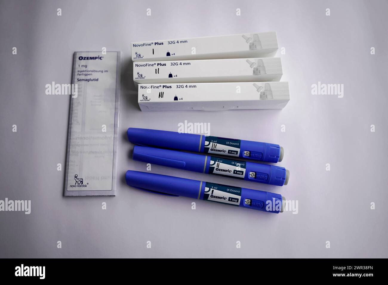 Ozempic injection hi-res stock photography and images - Alamy