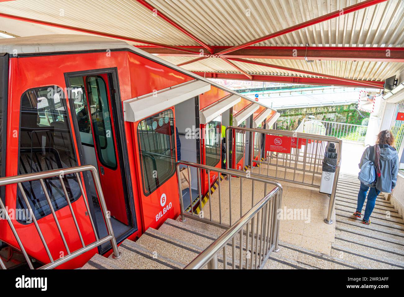 cabins of the Artxanda funicular, Artxanda Ko preparing the descent ...