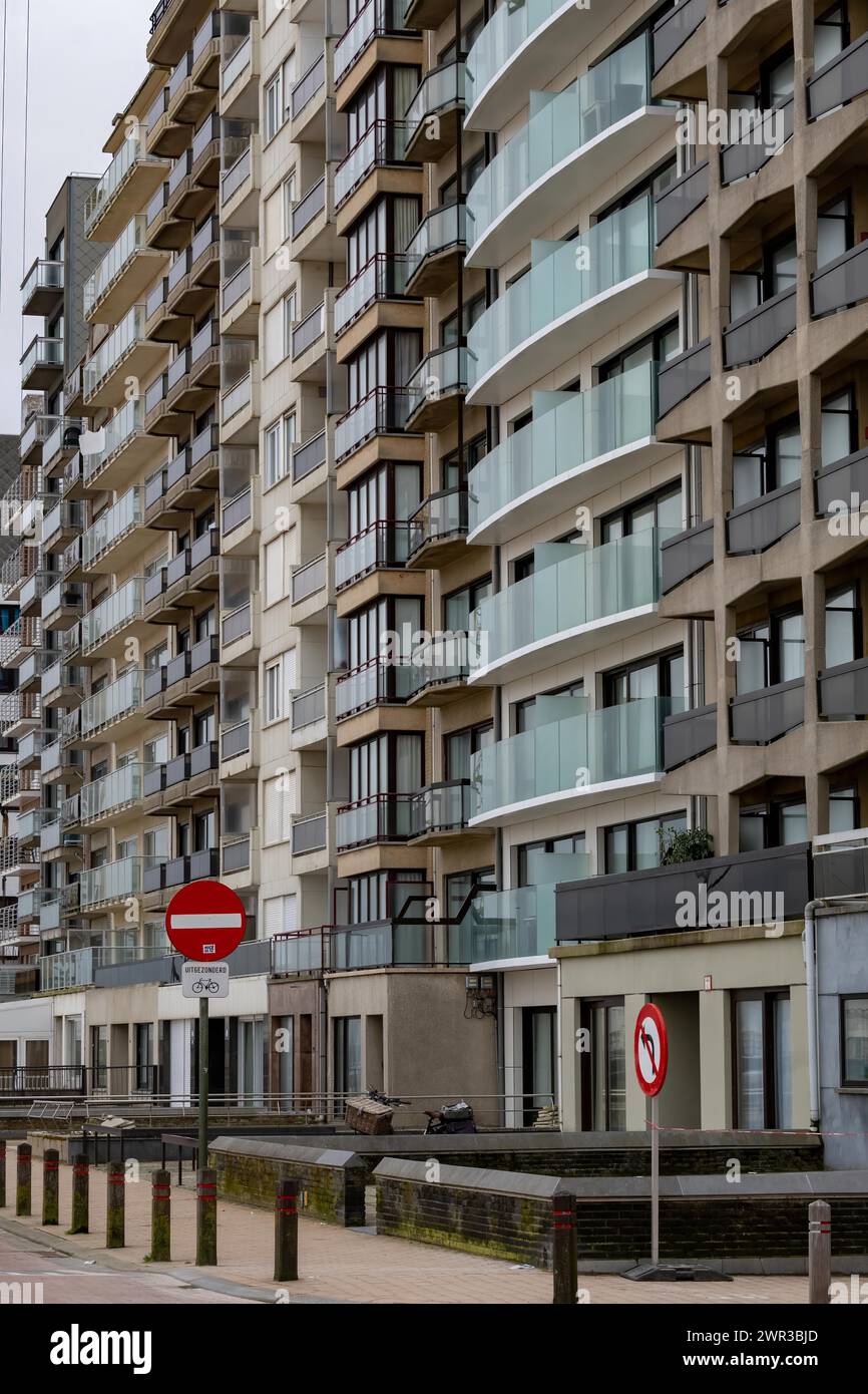 Safety signs coastal hi-res stock photography and images - Alamy