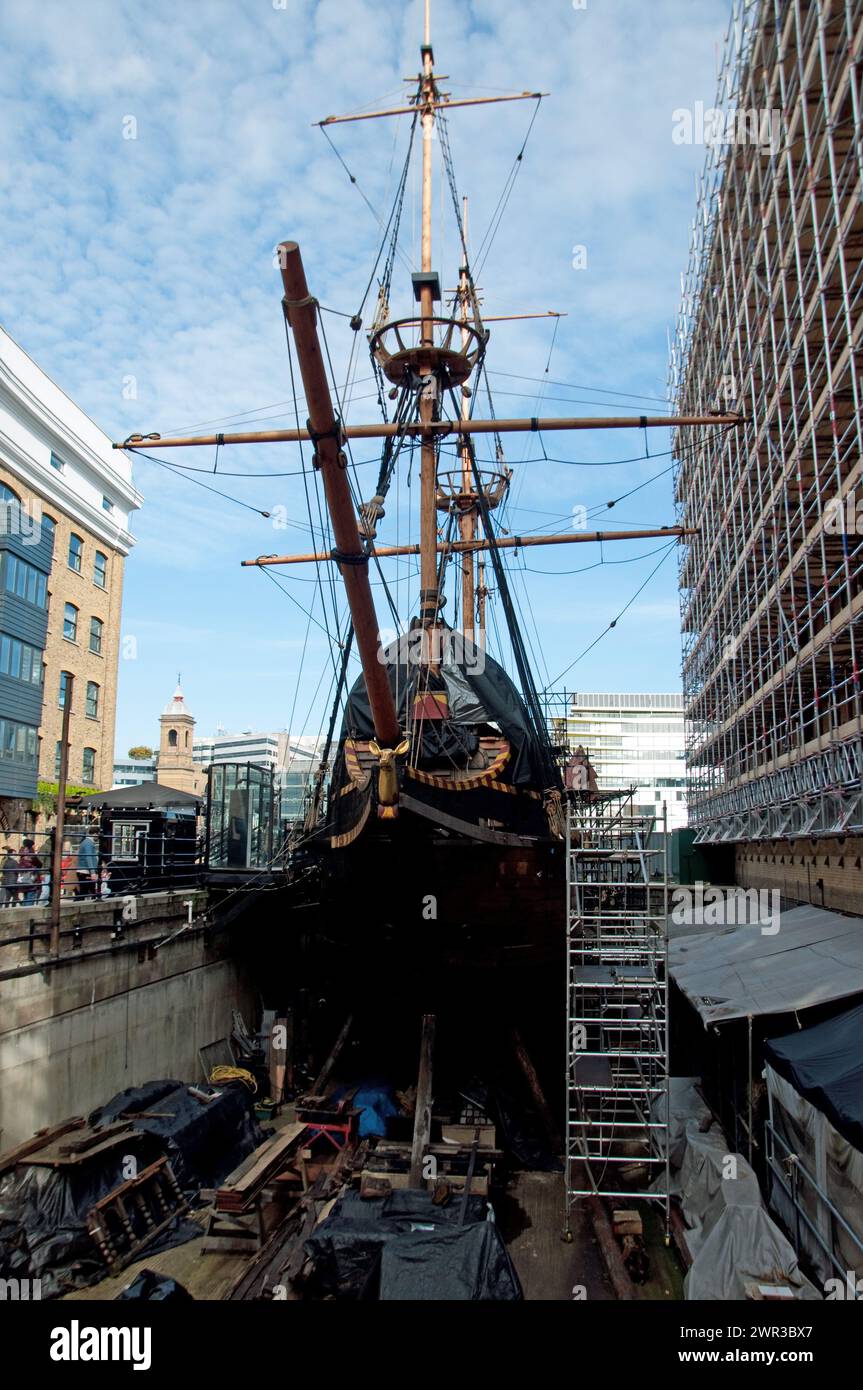 Replica of the Golden Hind, Southwark, London, UK - Sir Francis Drake's ...