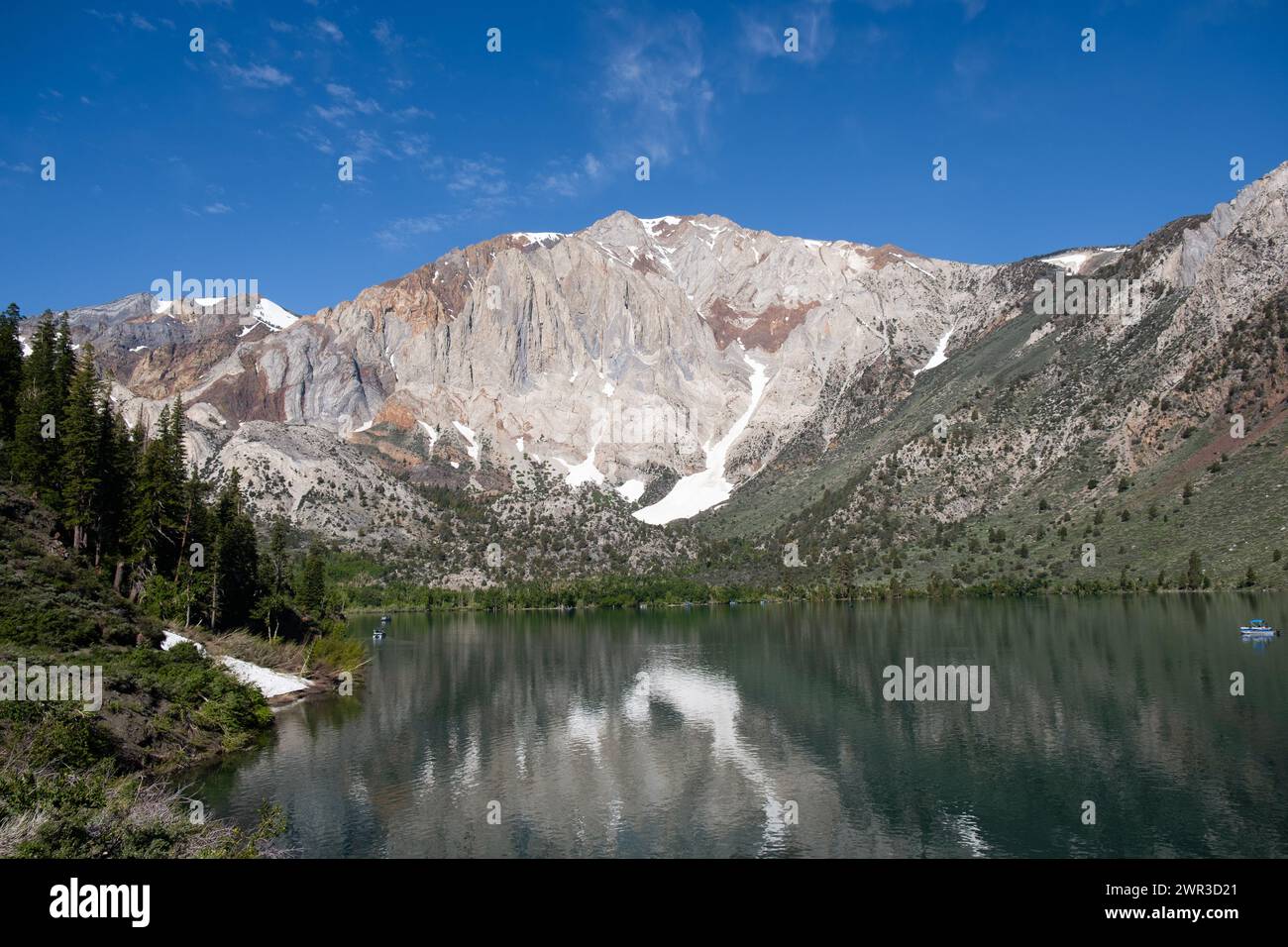 Convict Lake, Inyo Nationasl Forest, eastern Sierra Nevada Mountains ...