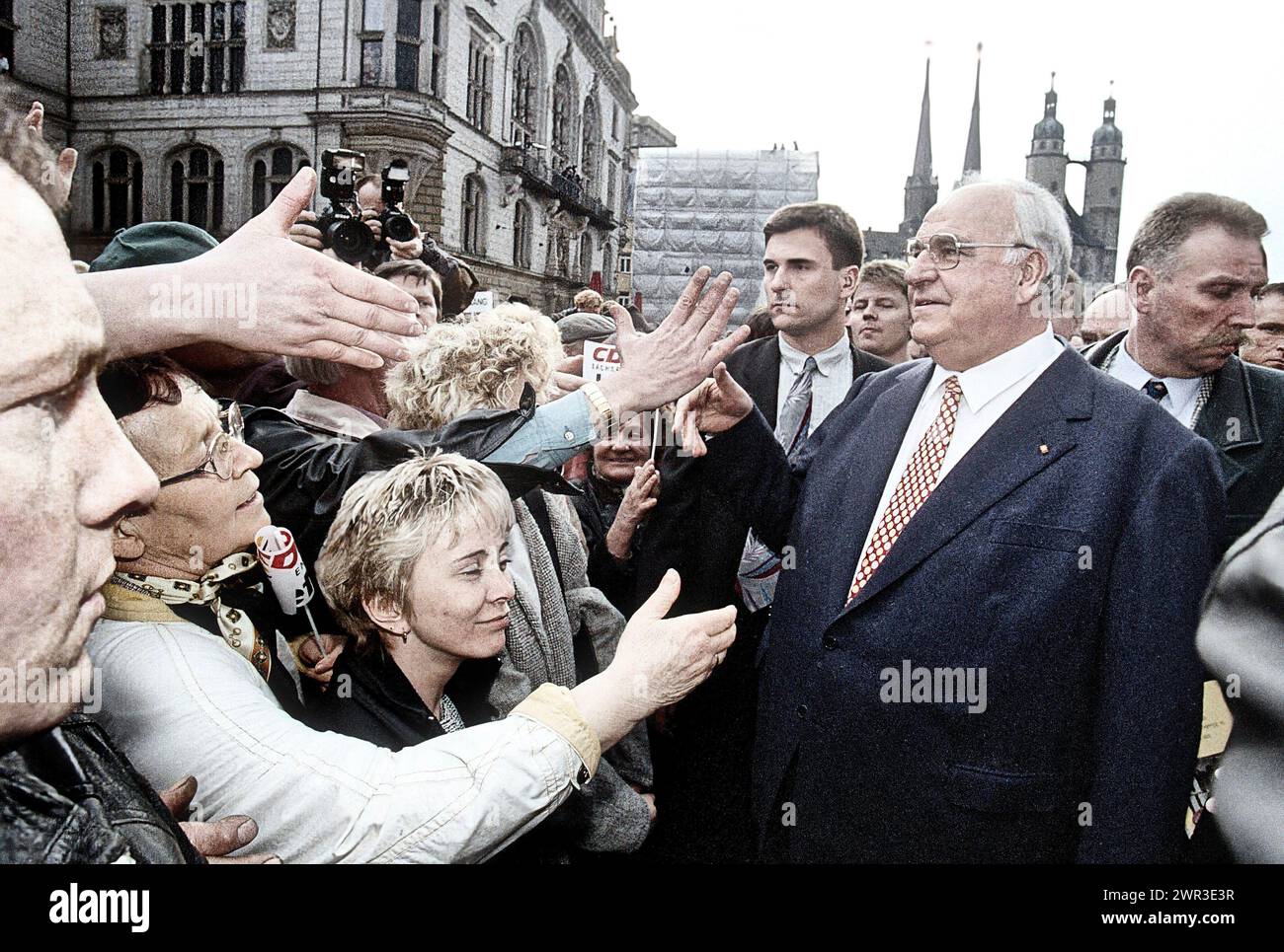 Helmut kohl 1998 hi-res stock photography and images - Alamy