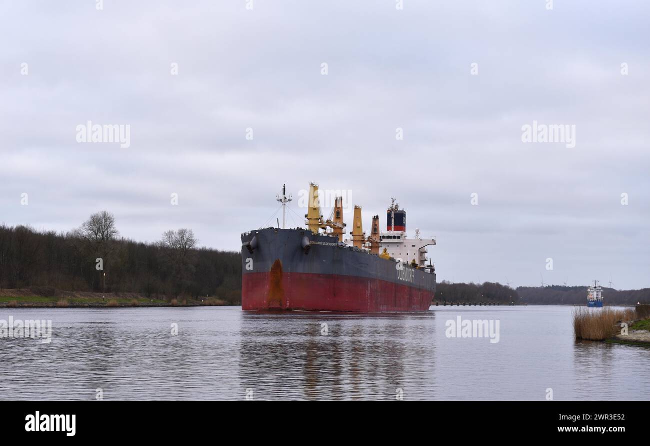 Cargo ship Benjamin Oldendorff in the Kiel Canal, Kiel Canal Stock Photo - Alamy
