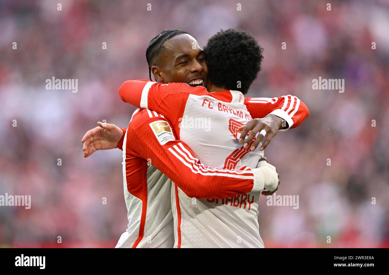 Goal celebration Serge Gnabry FC Bayern Muenchen FCB (07) Mathys Tel FC ...