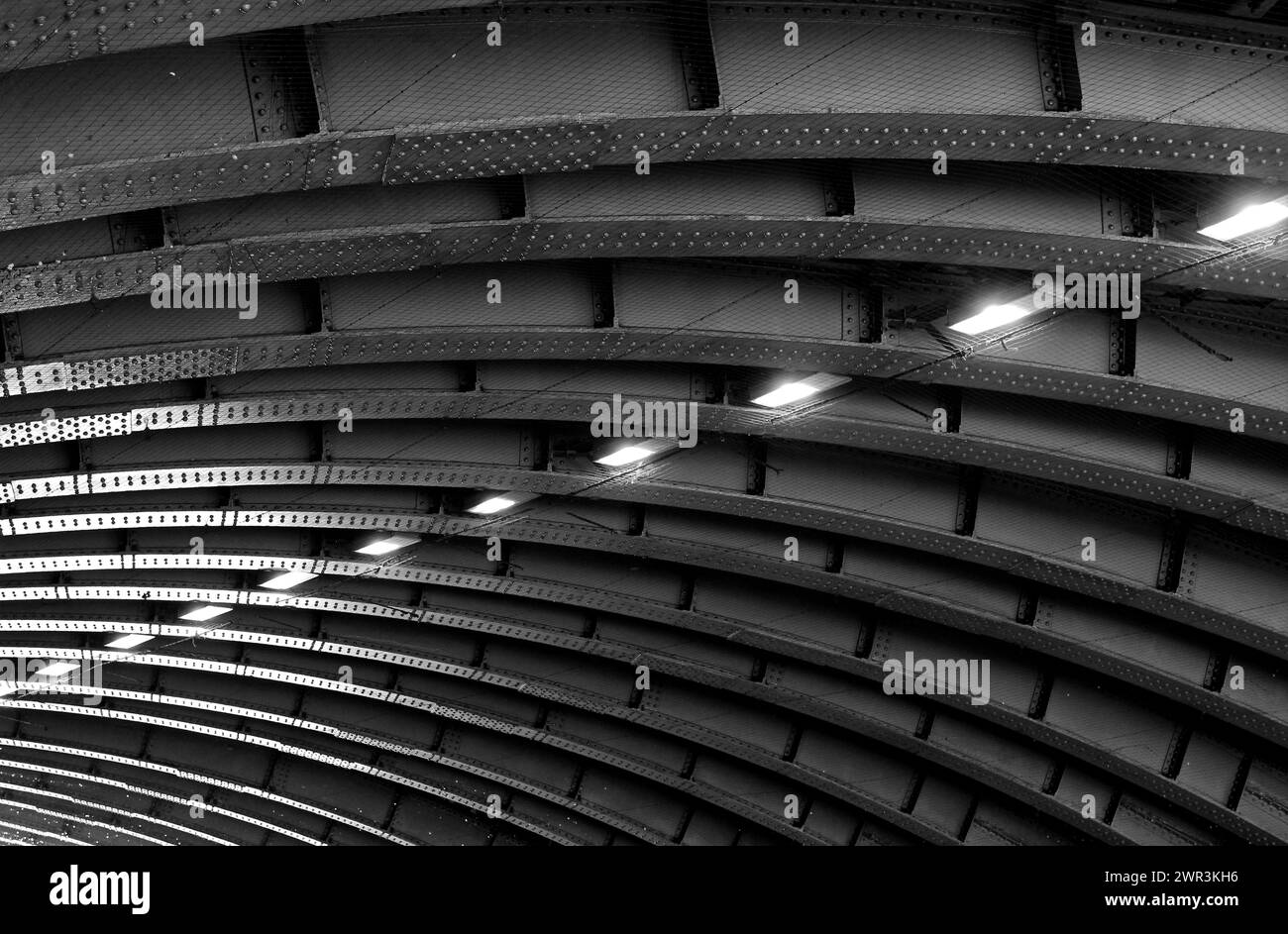 Bridge iron steel metal railway hi-res stock photography and images - Alamy