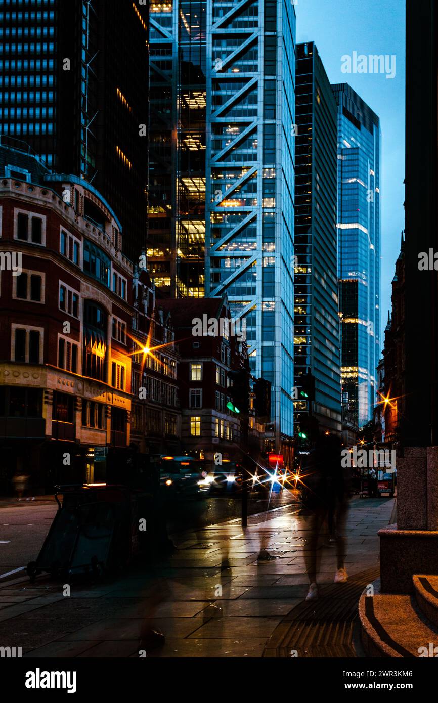 Cityscapes of commercial scenes of London's streets Stock Photo - Alamy