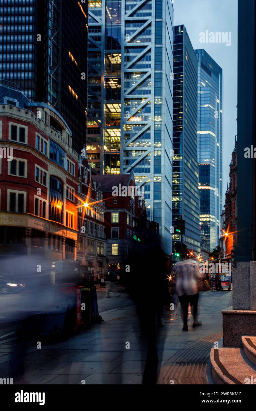 Cityscapes of commercial scenes of London's streets Stock Photo - Alamy