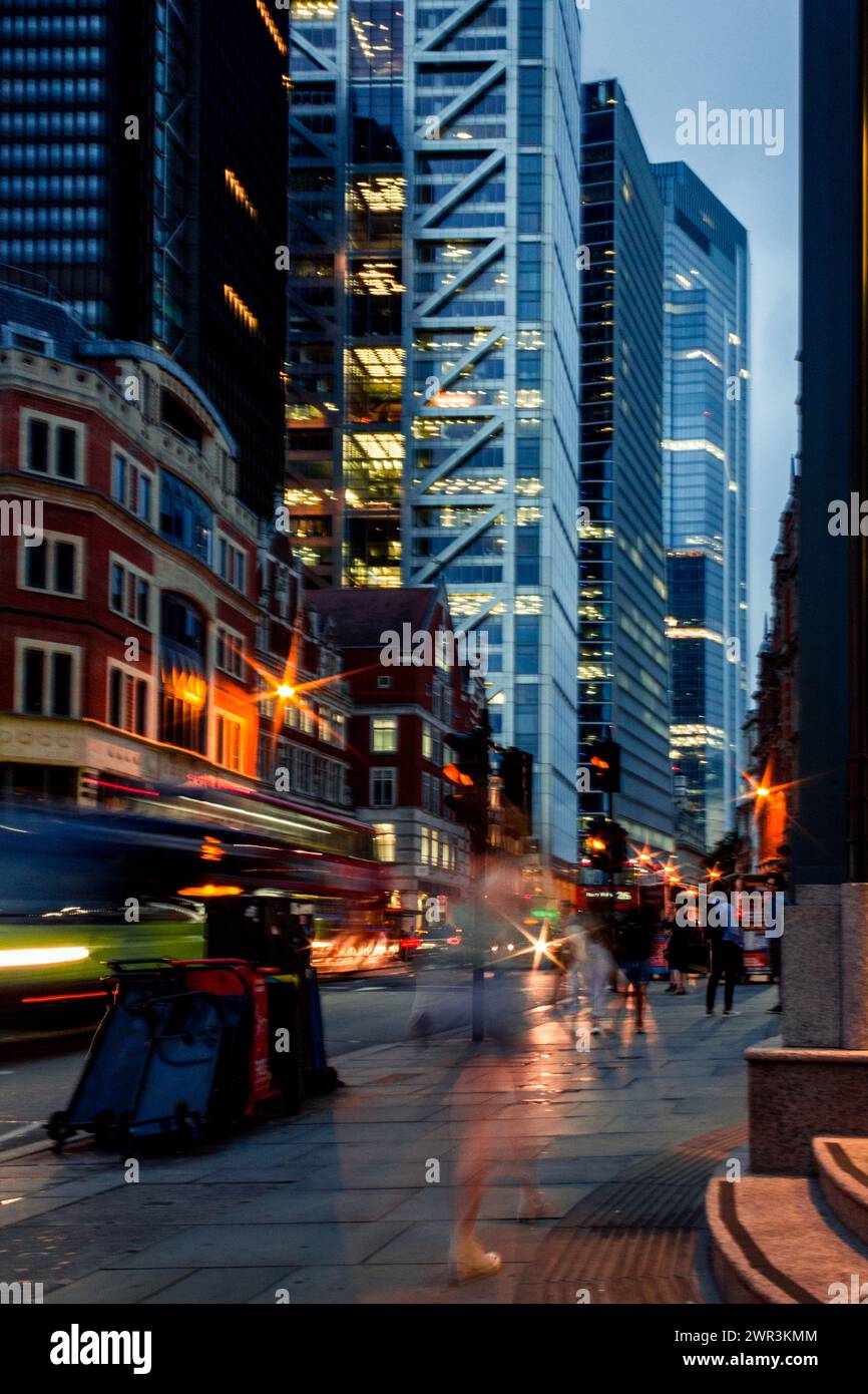 Cityscapes of commercial scenes of London's streets Stock Photo - Alamy