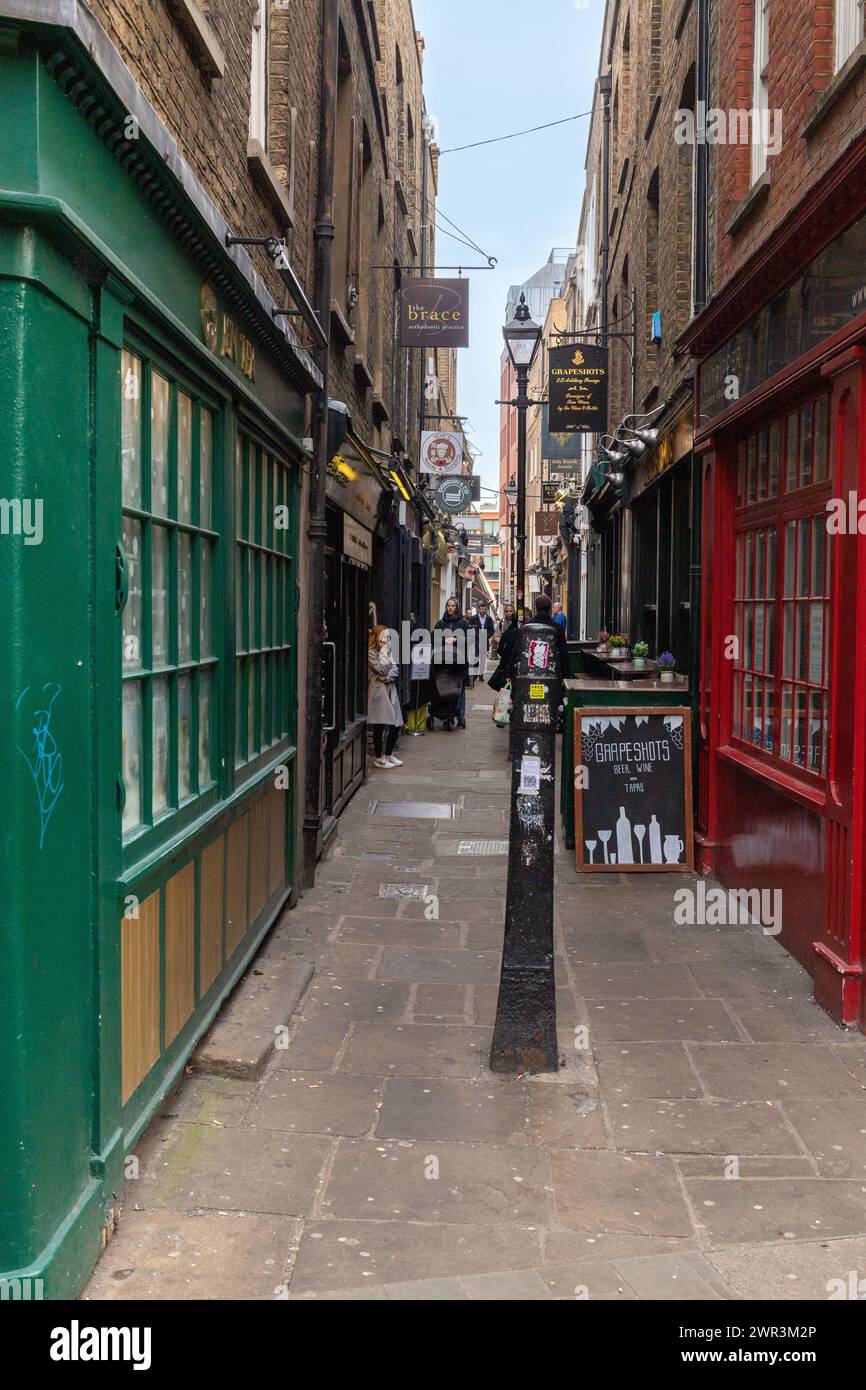 London victorian alley Street Stock Photo - Alamy