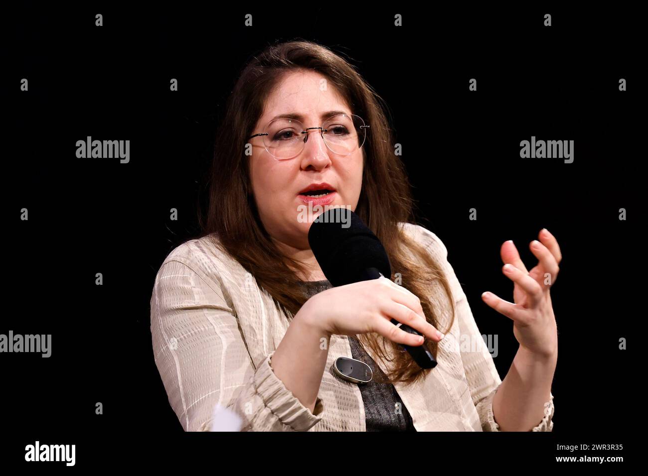 Schriftstellerin Deborah Feldman bei der Litcologne-Veranstaltung Was ...