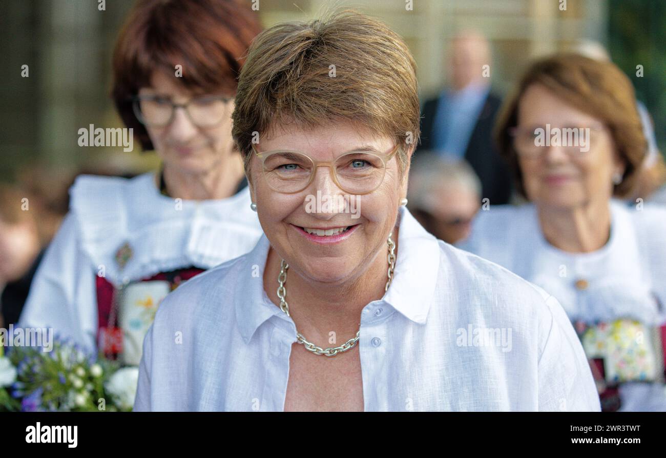 Die Schweizer Bundesrätin Viola Amherd (Partei: Die Mitte) nach ihrer ...