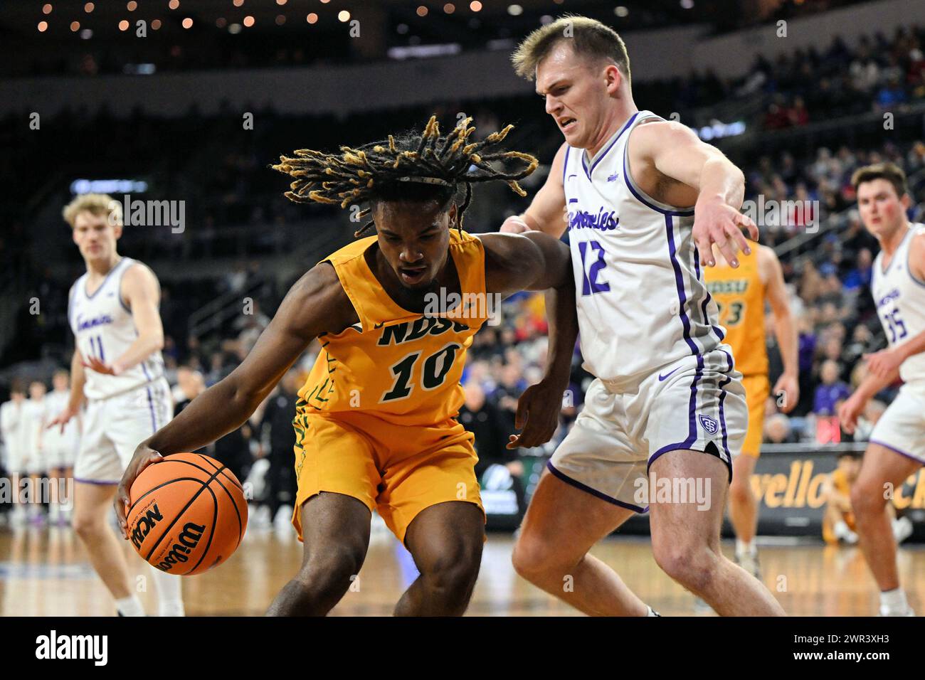 Thomas dufault hi-res stock photography and images - Alamy