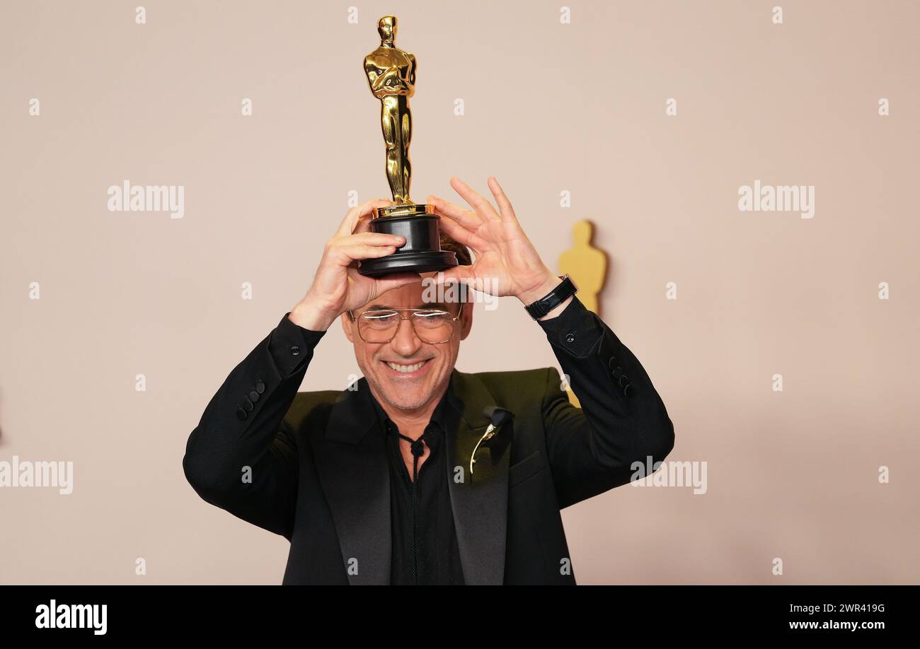 Oppenheimer robert downey jr hi-res stock photography and images - Alamy