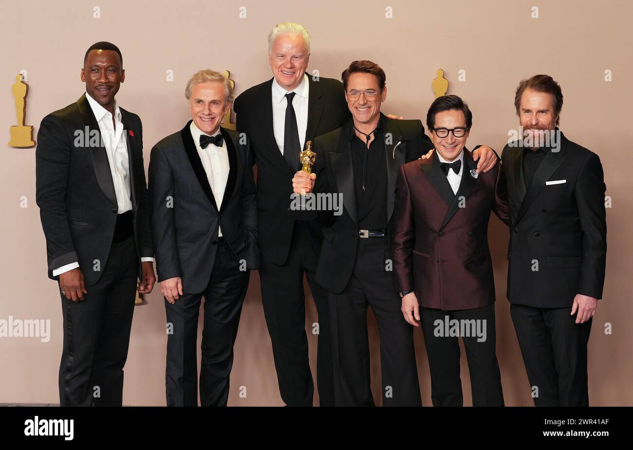 Oppenheimer robert downey jr hi-res stock photography and images - Alamy