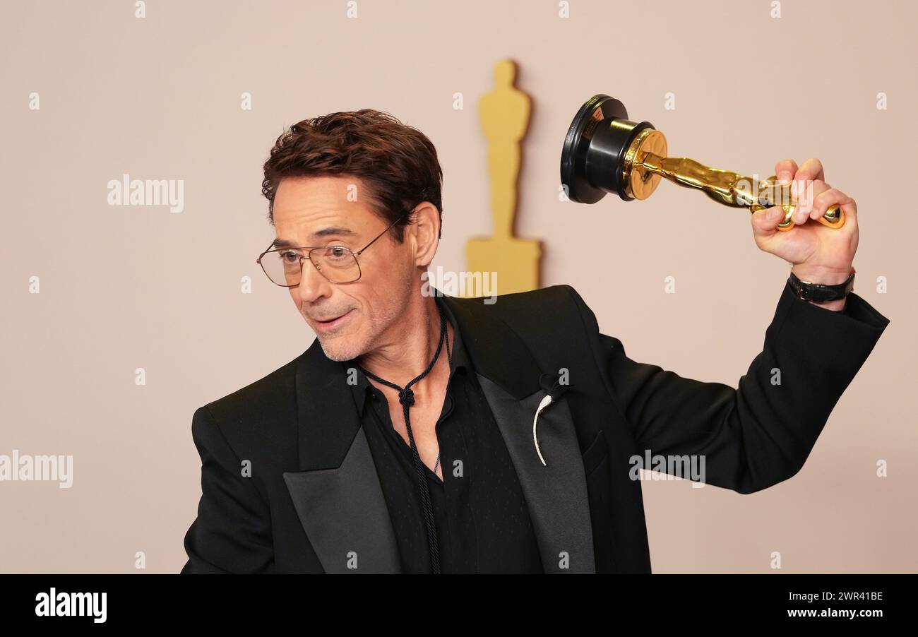 Oppenheimer robert downey jr hi-res stock photography and images - Alamy