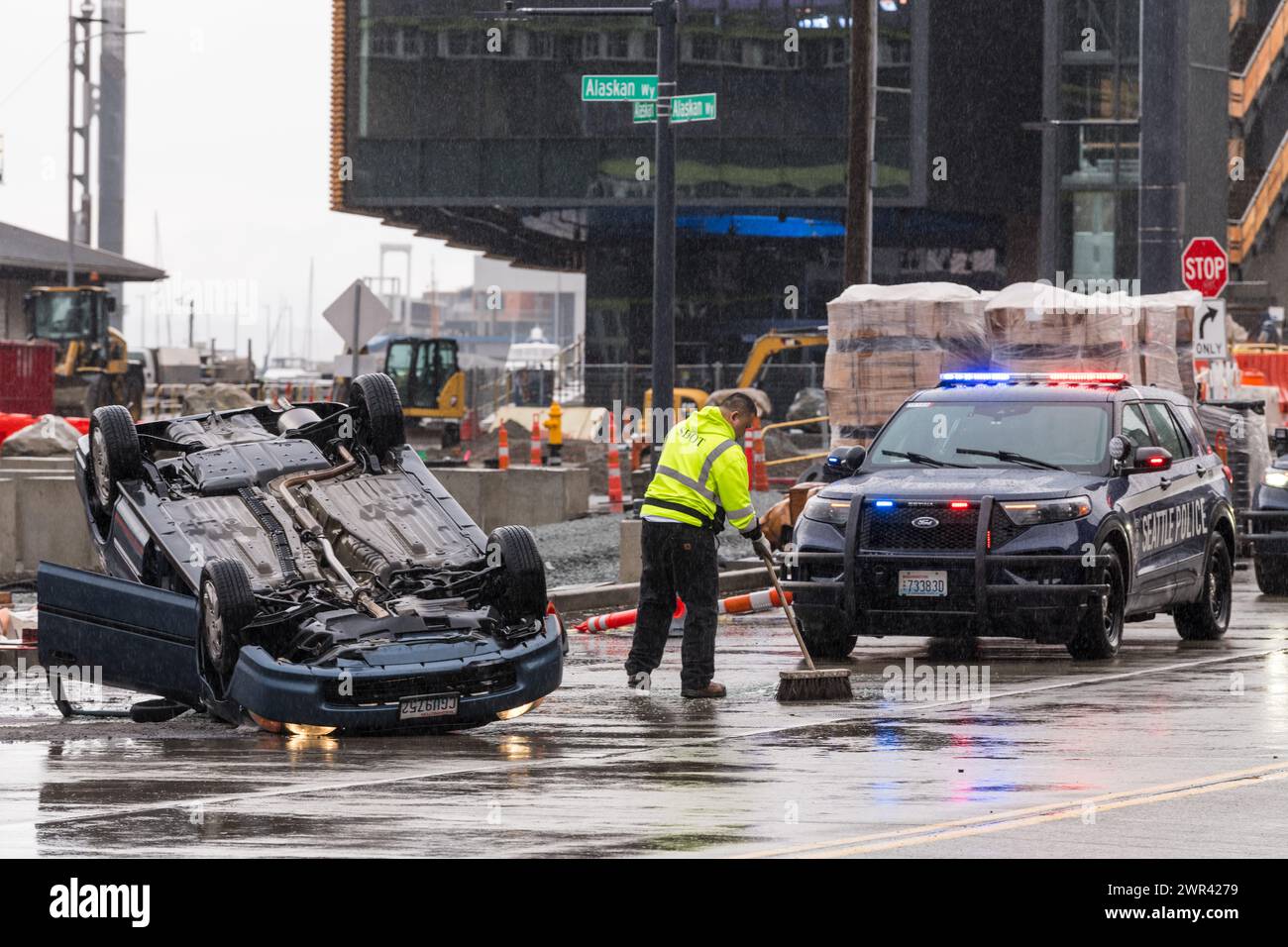 Seattle, USA. 10 Mar 2024. Just after 5:00pm police rushed to a ...