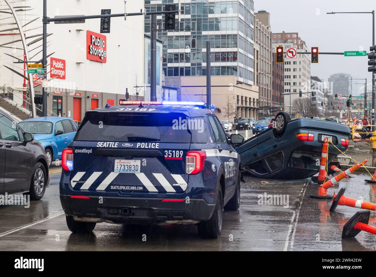 Seattle, USA. 10 Mar 2024. Just after 5:00pm police rushed to a ...