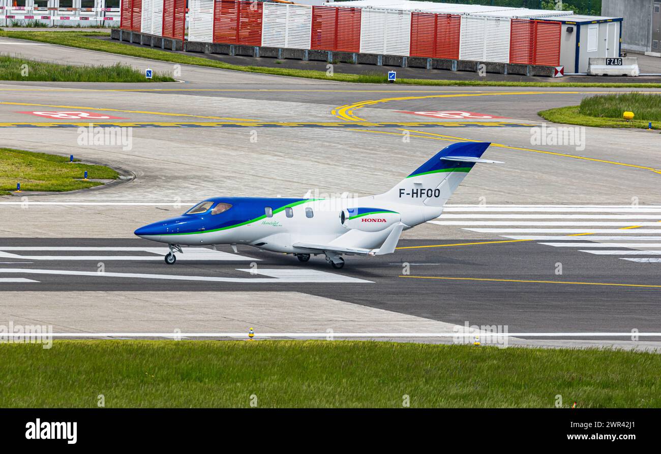 Hondajet ha 420 hi-res stock photography and images - Alamy