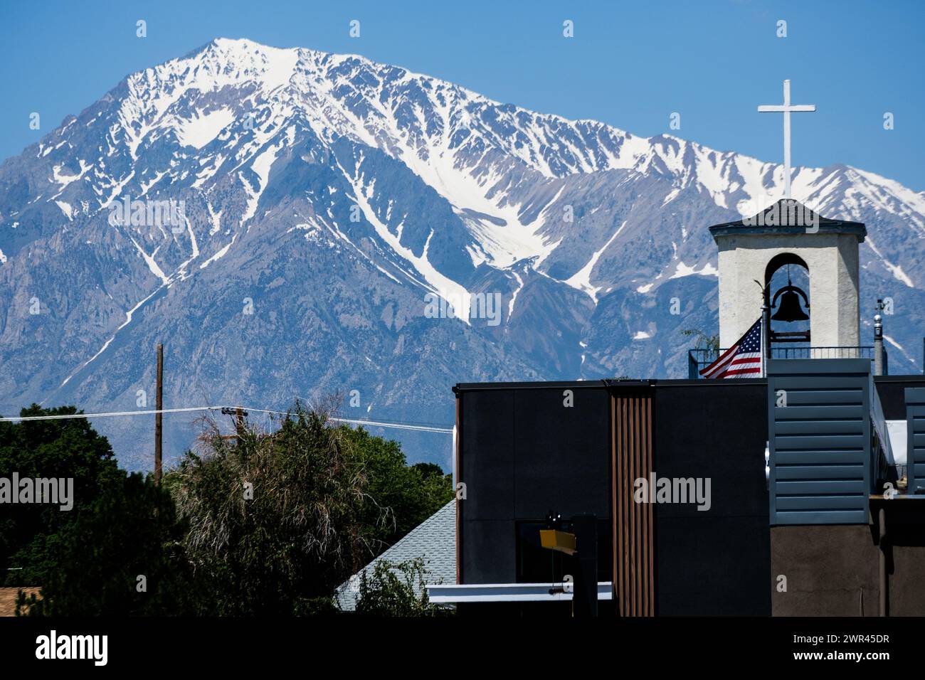 Towns along the pacific crest trail hi-res stock photography and images ...
