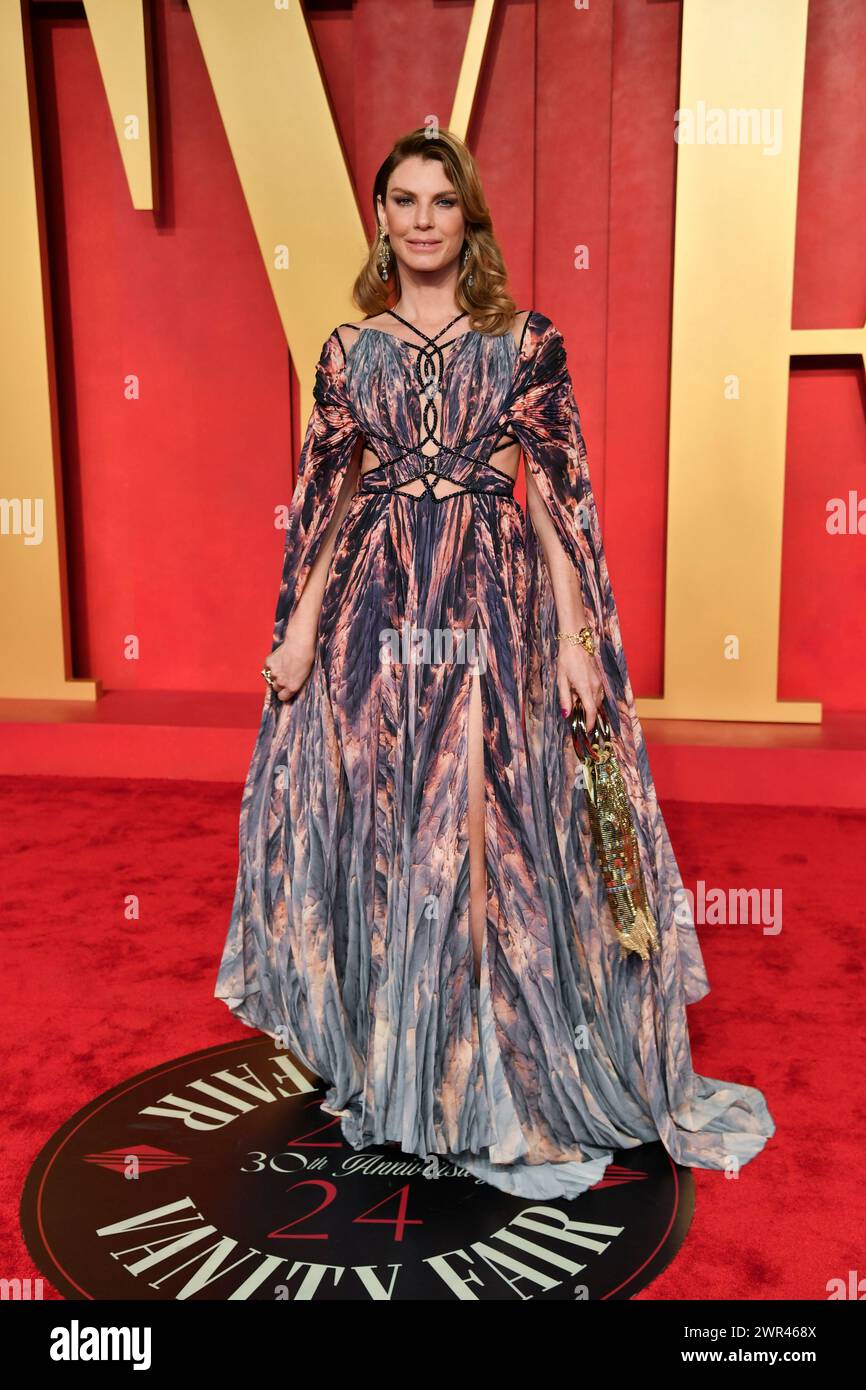 Angela Lindvall arrives at the Vanity Fair Oscar Party on Sunday, March ...