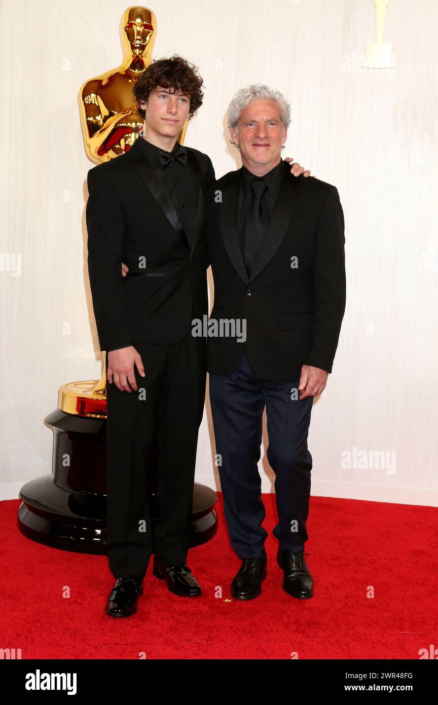 Ethan Van der Ryn mit Gast bei der Oscar Verleihung 2024 / 96th Annual ...