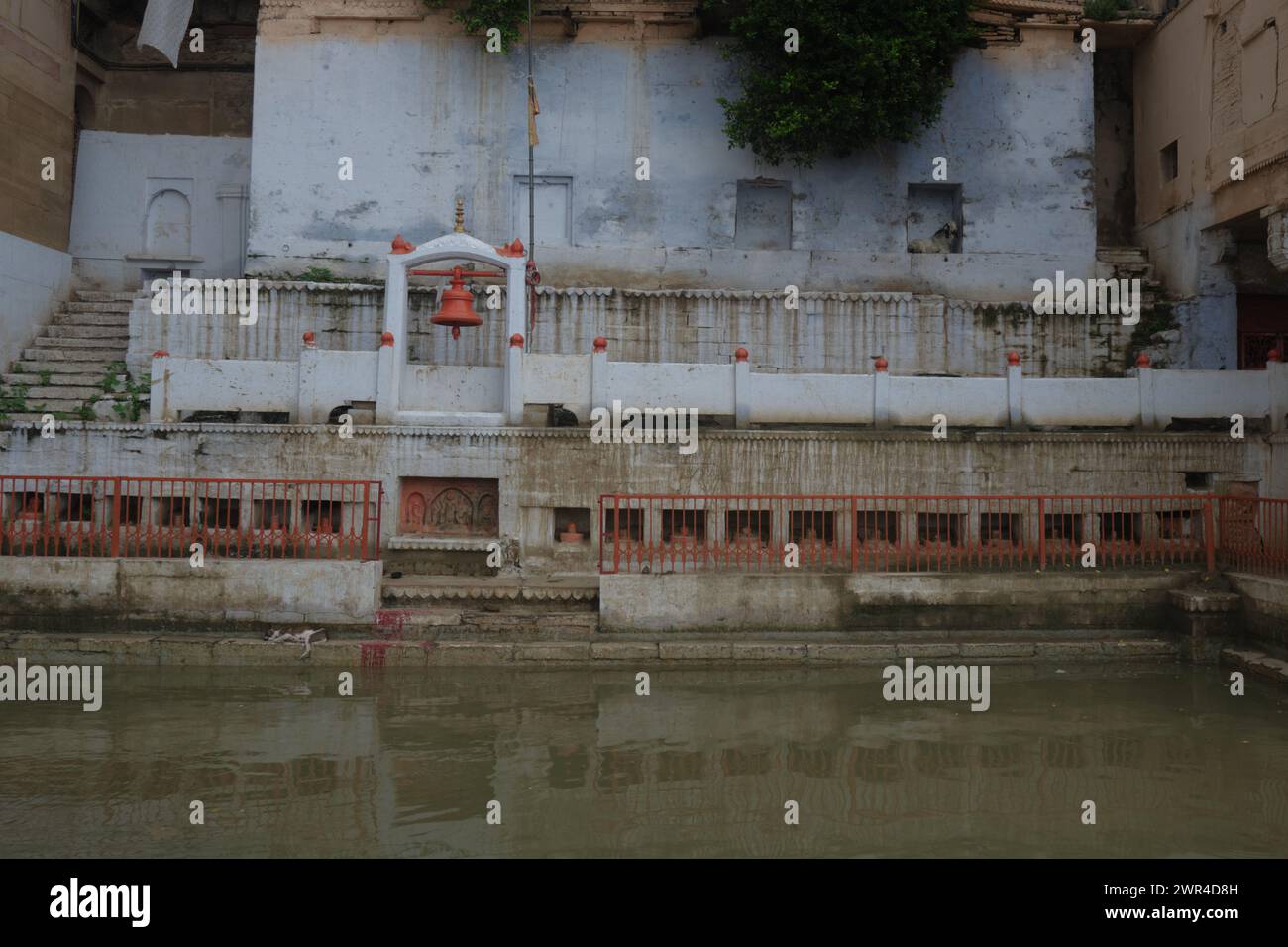 Manikarnika Kund (Pond) near the main cremation ghat in Varanasi, India ...